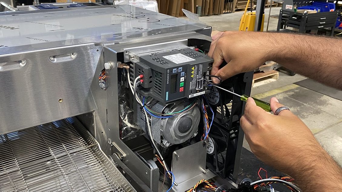 Ovention Upgrades Drives on Fast Cooking Oven Lines | Food Engineering