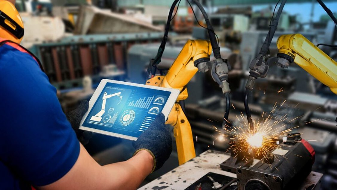 How Robotics Training Can Address Manufacturing Skills Gaps | Food ...
