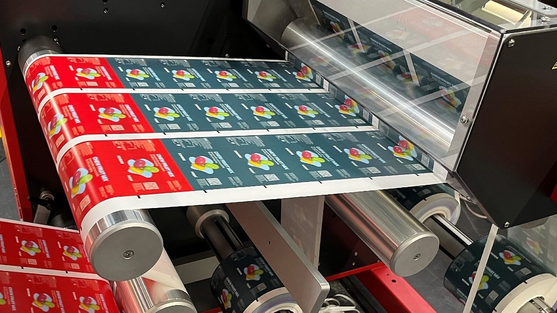 Sappi, Xeikon Collaborate on Food-Safe Paper Candy Packaging | Food ...