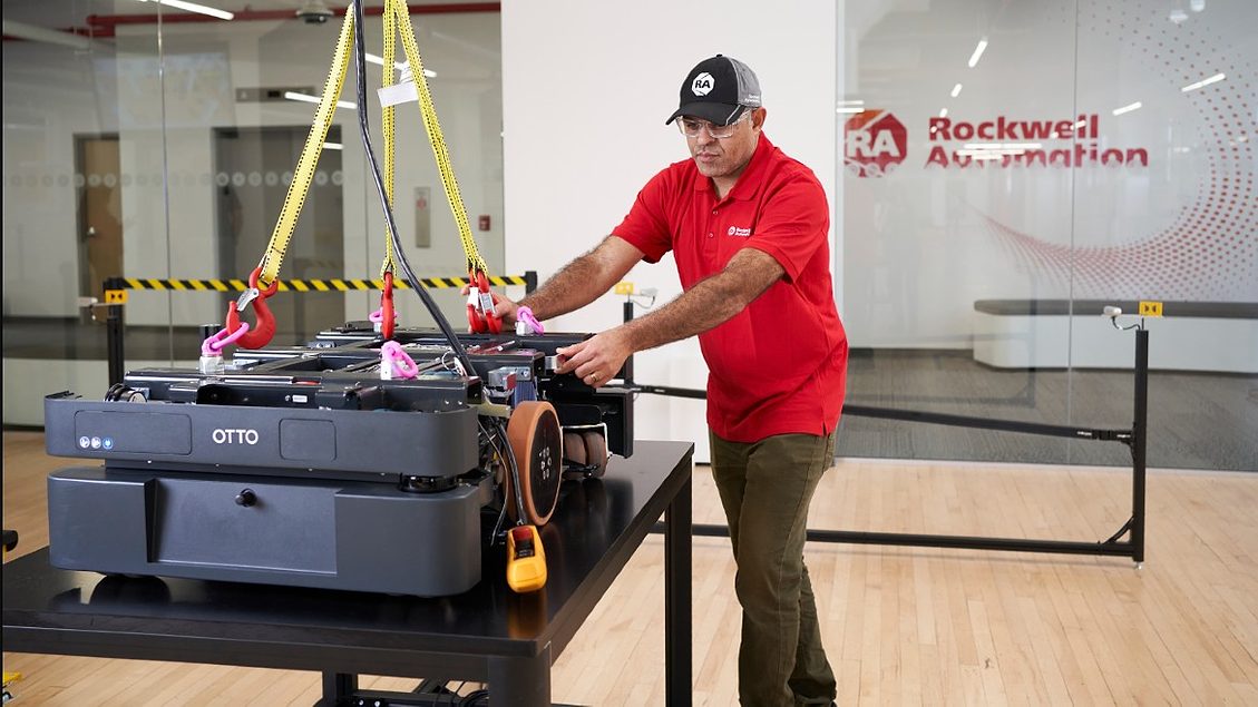 Rockwell Automation Begins AMR Production in Wisconsin | Food Engineering